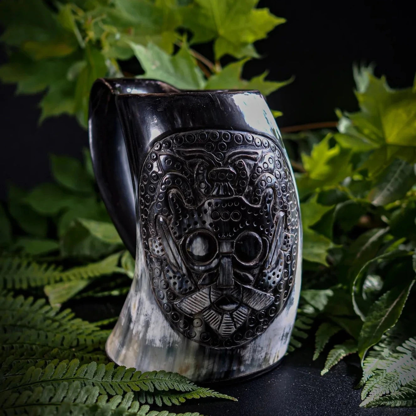 Hand-carved horn mug, Loki mask 500-600 ml